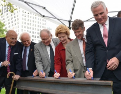 m-1 rail VIP signing - Transportation Riders United